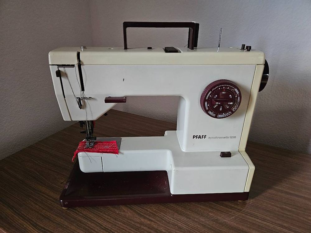 Nähmaschine Pfaff synchromatic 1215 (Gebraucht) in Rickenbach b. Wil ...