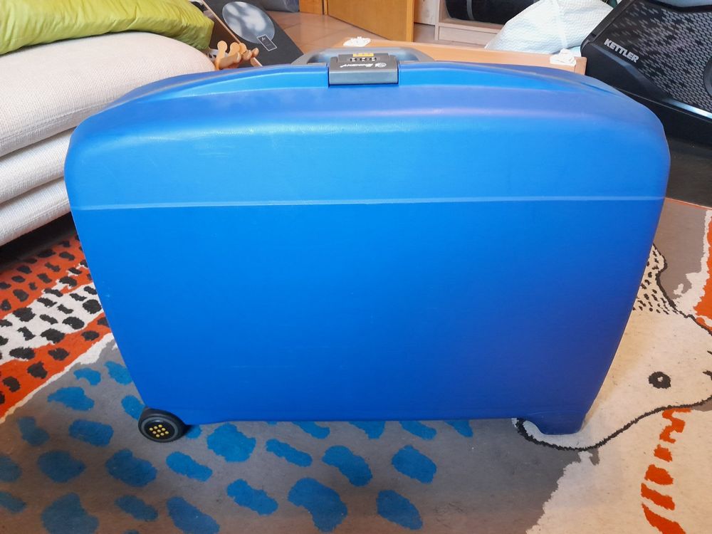 Reisekoffer/valise Eminent (Gebraucht) in Grolley für CHF 15 – mit ...