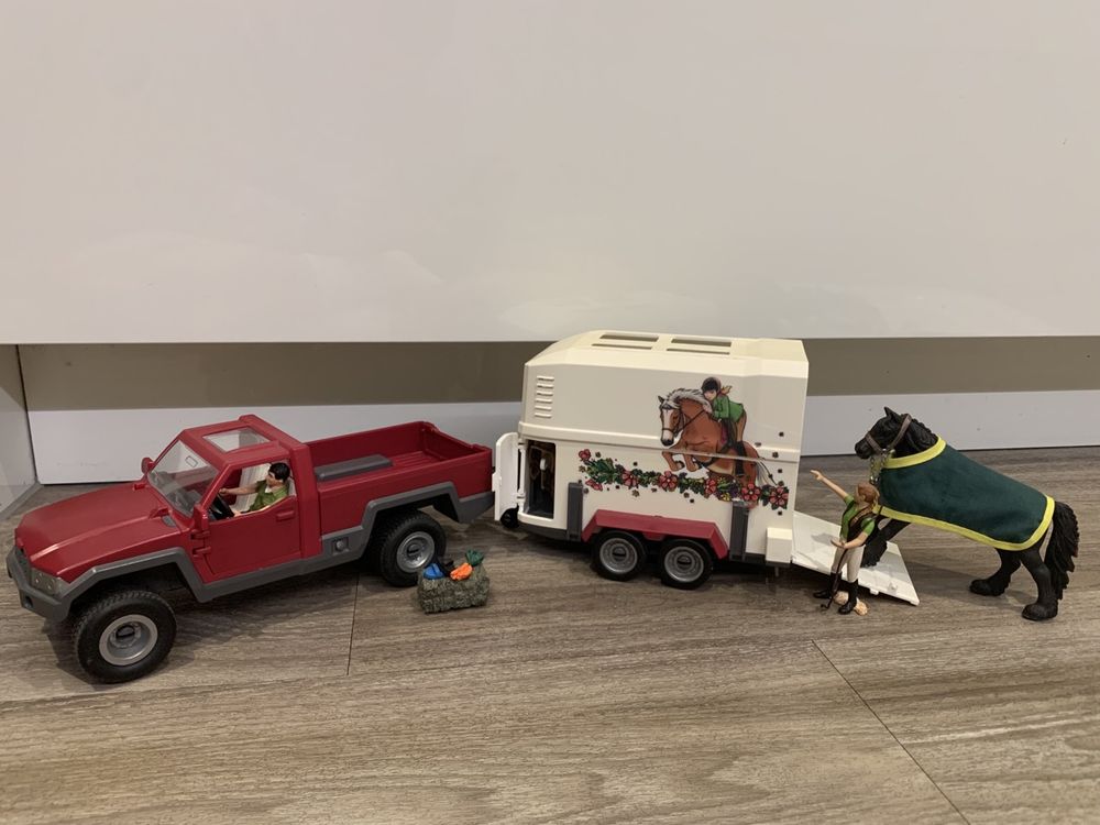 Schleich Auto mit Pferdeanhänger/ Transporter (Gebraucht) in Tägerwilen ...