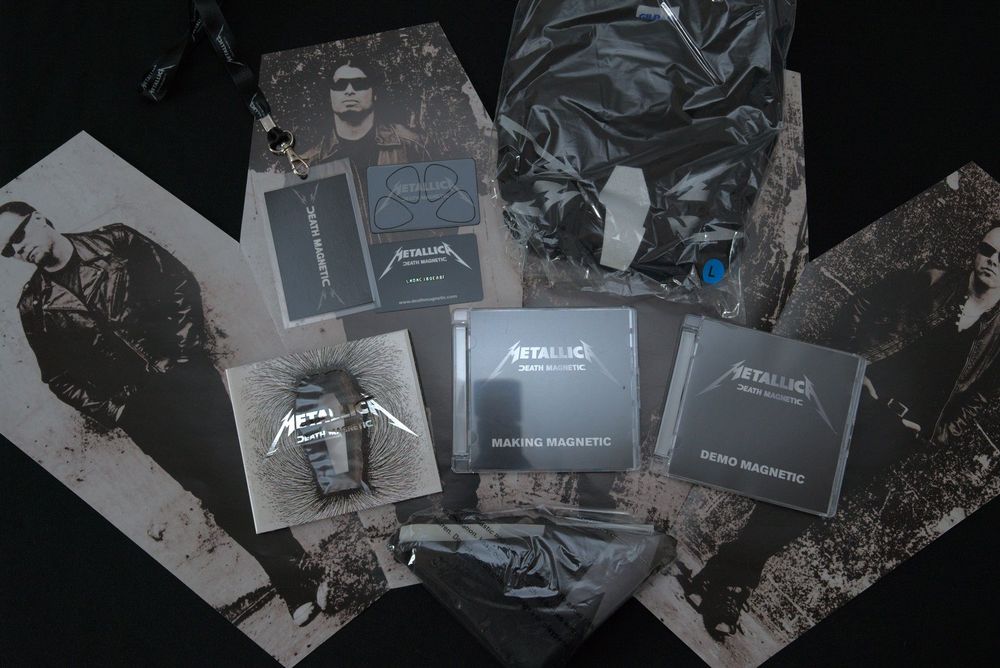 Metallica Death Magnetic Coffin Box Set (Gebraucht) in Frauenfeld für ...