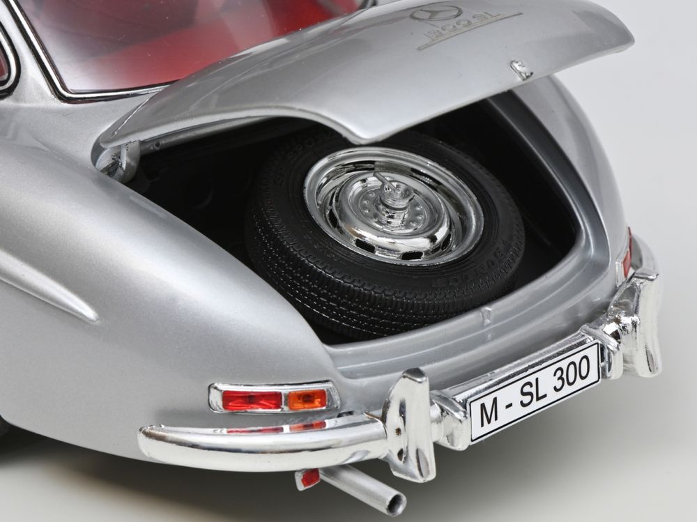 Mercedes Benz 300 SL Flügeltür silber Schuco 1:18 | Acheter sur Ricardo