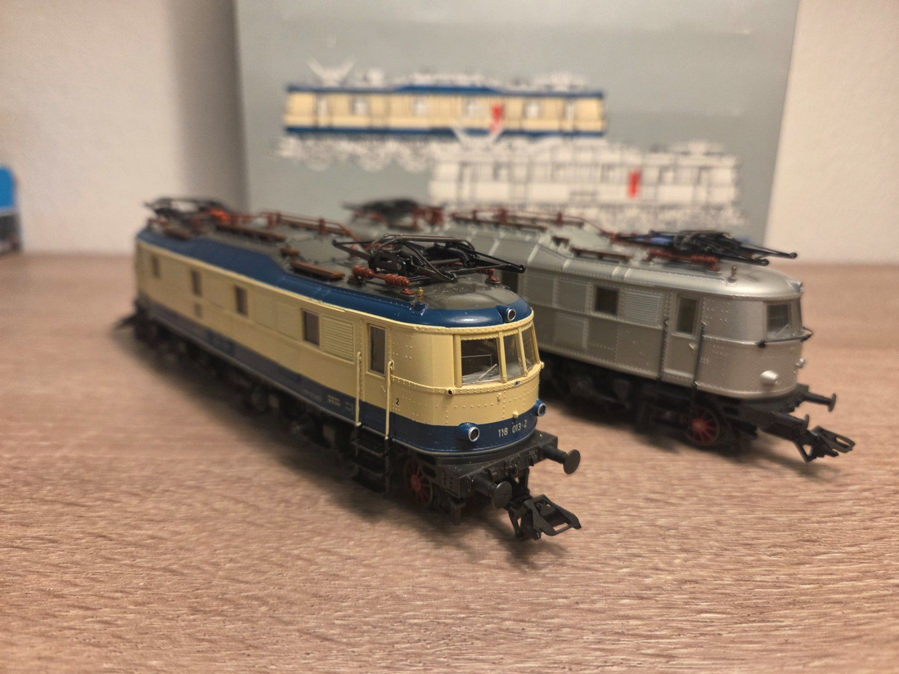 Märklin 3667 E-Lok BR E18+118 DB Digital H0 (D'occasion) à St-Aubin-Sauges pour CHF 229 – avec ...