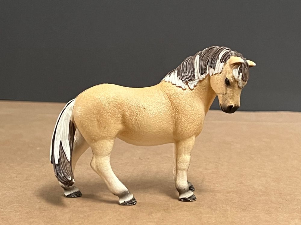 Schleich Fjordpferde Stute Hengst Fohlen Fjord Pferd (Gebraucht) in Ennetbaden für CHF 42 – mit ...