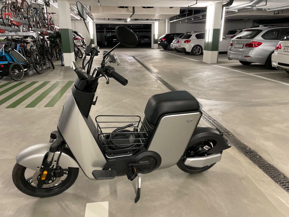 Yadea V7 elektroroller | Kaufen auf Ricardo