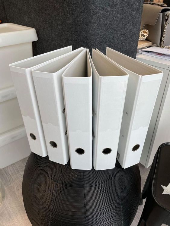 Weisse Ordner für A4 7 cm pro Stück 1 Fr | Kaufen auf Ricardo