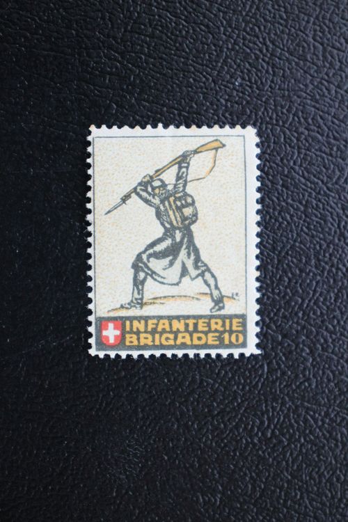 INFANTERIE BRIGADE 10 (Gebraucht) in Wiedlisbach für CHF 1 – mit Lieferung auf Ricardo kaufen