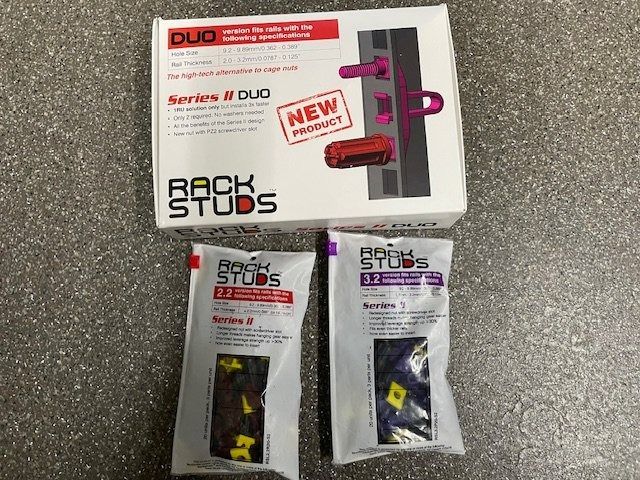 Rack Studs Serverschrank Zubehör (Neu und originalverpackt) in ...