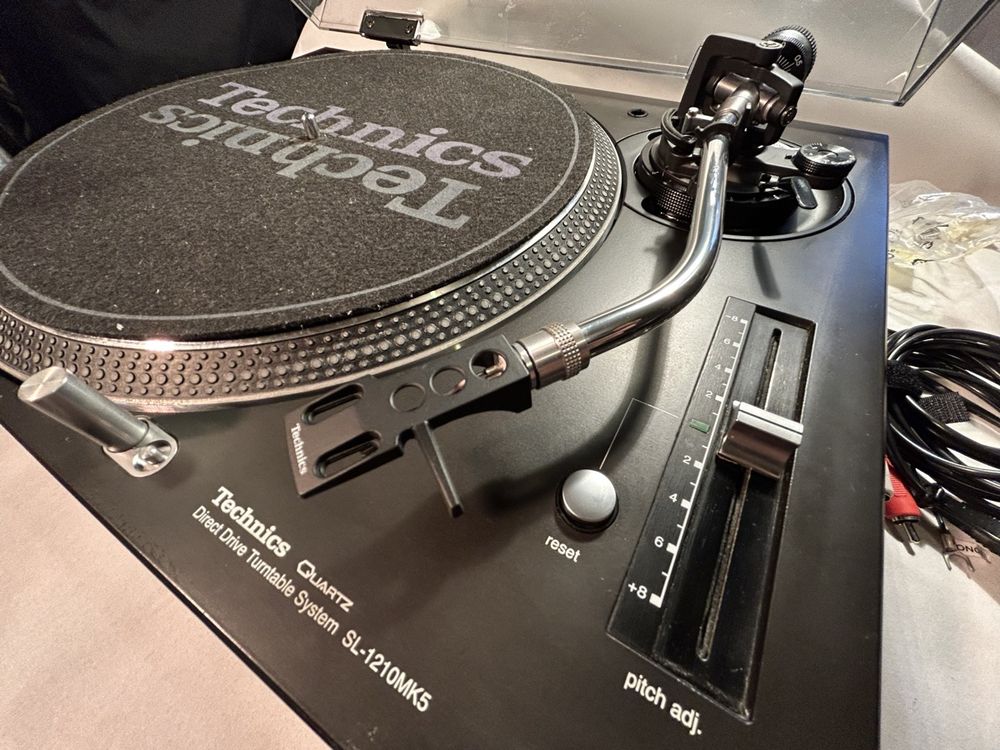 Neuwertig Technics Sl 1210 mk5 (Neu (gemäss Beschreibung)) in Basel für ...