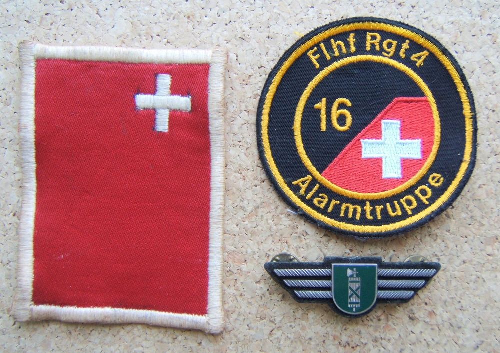 2 AUFNÄHER / 1 ALTES ABZEICHEN | Kaufen auf Ricardo