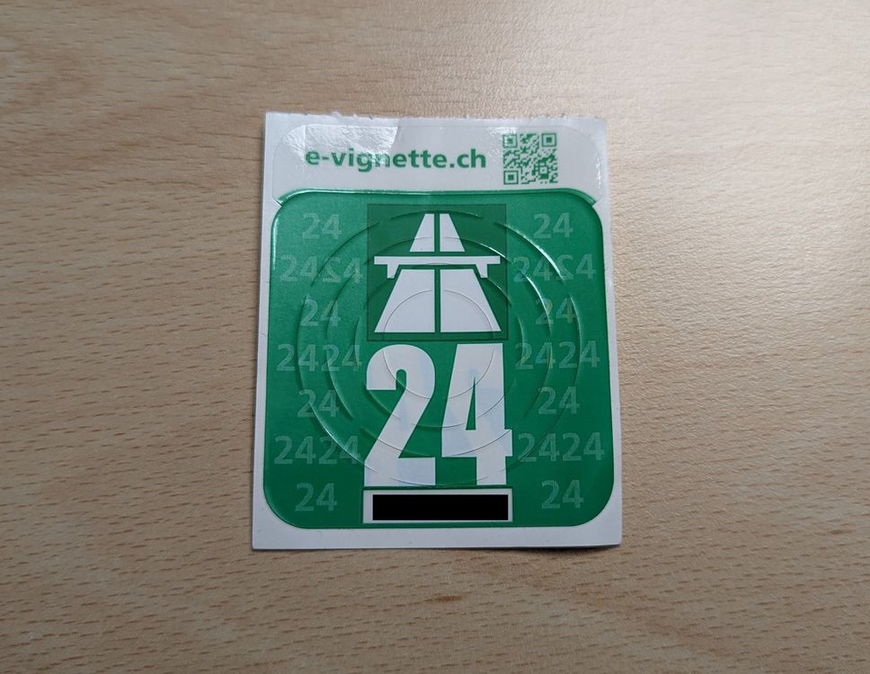 Autobahnvignette 2024 (Neu und originalverpackt) in Oftringen für CHF 38 – mit Lieferung auf ...