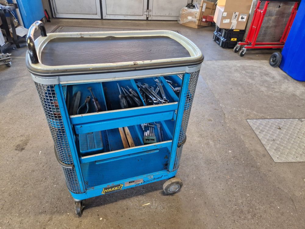 Werkstattwagen / Werkzeugwagen (Gebraucht) in Seftigen für CHF 256 – nur Abholung auf Ricardo kaufen