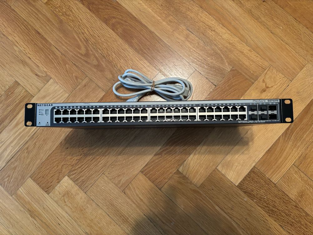 NETGEAR GS752TS Smart Switch 48 x Port (Gebraucht) in Biberist für CHF ...