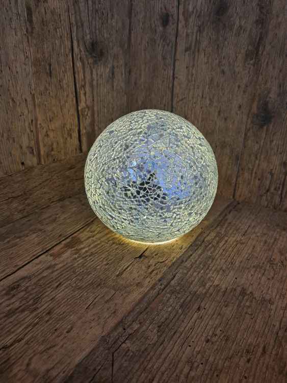 Glaskugel mit Licht (Neu (gemäss Beschreibung)) in Sargans für CHF 9 – mit Lieferung auf Ricardo ...