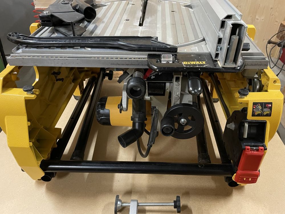DeWalt D27107 QS Tisch-Kapp-& Gehrungssäge 305mm 2000W Power (Gebraucht ...