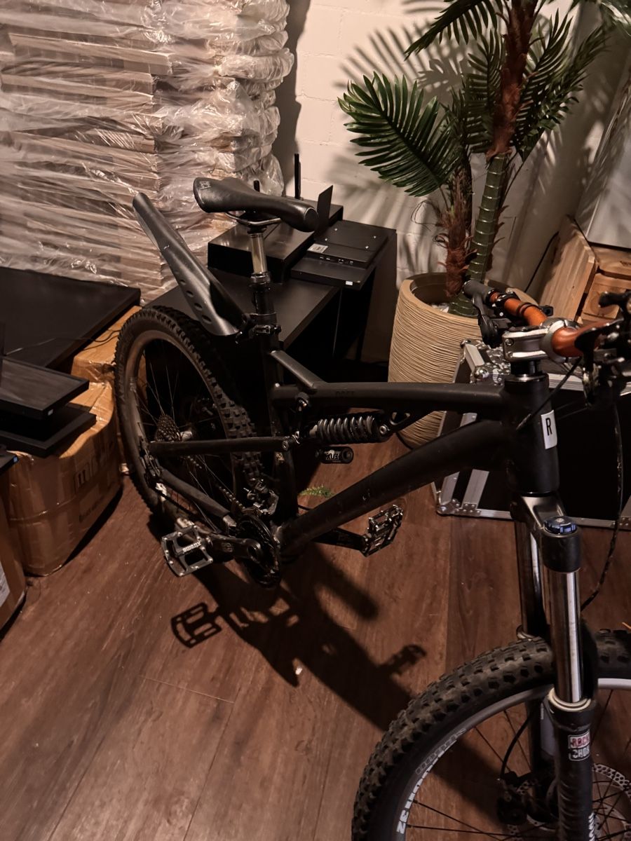 Occasion Downhill Bike Rock Shox Federgabel Top Zustand! (Gebraucht) in Luzern für CHF 300 – nur ...