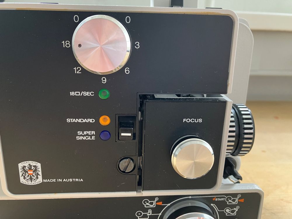 Super 8 Projektor, EUMIG, Mark 610D (Defekt) in Zürich für CHF 52 – nur Abholung auf Ricardo kaufen
