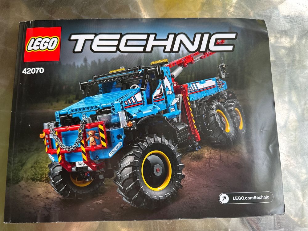 Lego Technic 42070, Bauanleitung (Gebraucht) in Uster für CHF 15 – mit ...