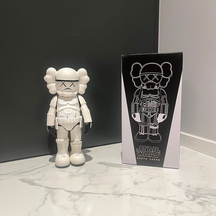 Figurine Kaws Star Wars Storm Trooper Imperial Companion | Kaufen auf ...