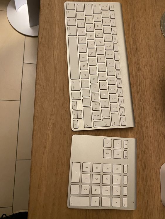 Apple Tastatur Wireless bluetooth original inkl. Zahlenblock (Gebraucht ...