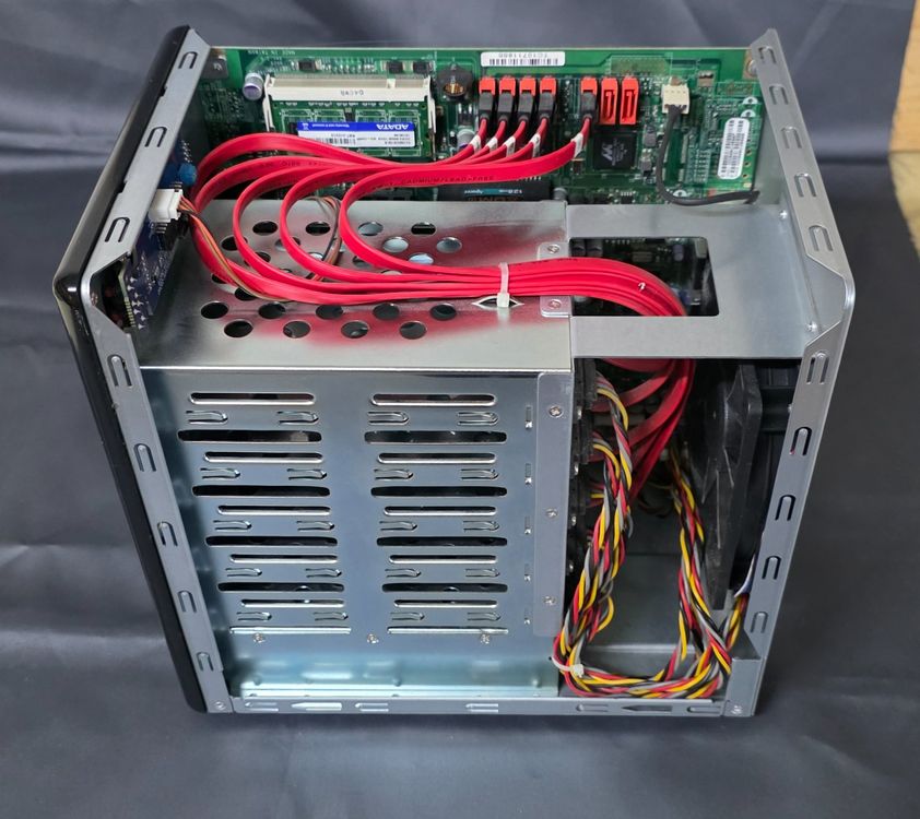 QNAP TS-509 Pro NAS Server (5-Bay) (Defekt) in Kappelen für CHF 39 – mit Lieferung auf Ricardo ...
