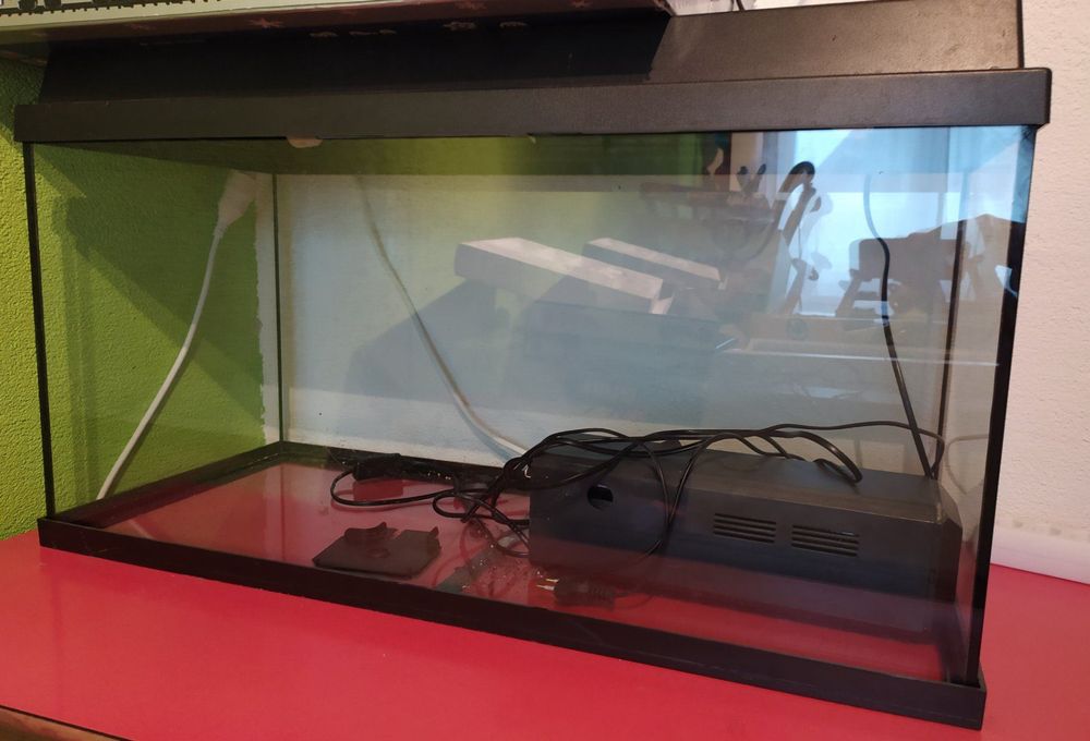 Aquarium Juwel 80 cm (Gebraucht) in Längenbühl für CHF 72 – mit ...