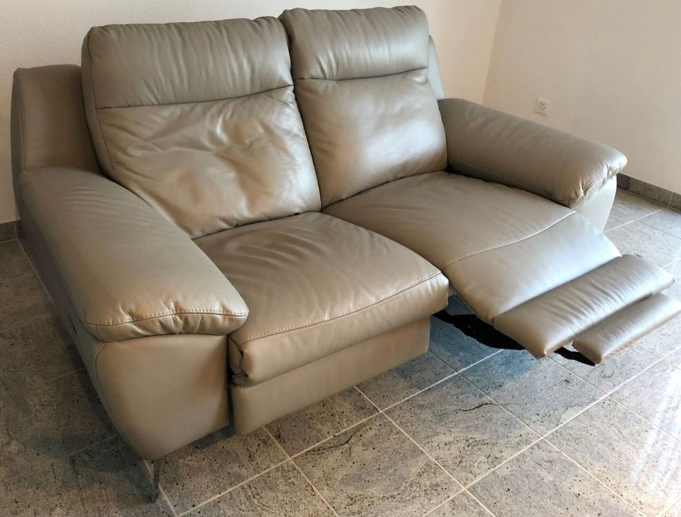 2er Sofa, echt Leder, elektrisch verstellbar | Kaufen auf Ricardo