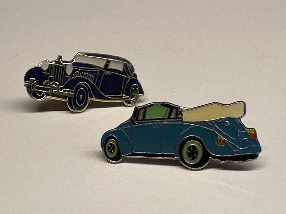 2 Auto Pins Oldtimer & Käfer Cabrio (Gebraucht) in Bülach für CHF 0.5 ...