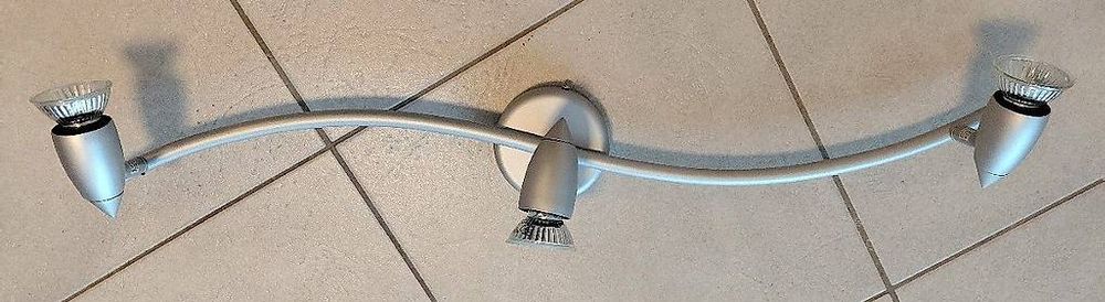 Lampe plafonnier – 3 spots 💡 💡 💡 (D'occasion) à St-Livres pour CHF 2 ...