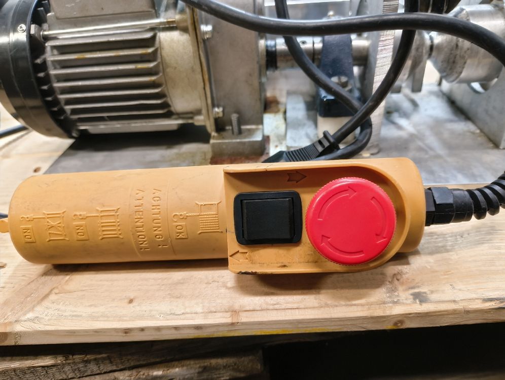 Kabel abisoliergerät mit Motor (Gebraucht) in Birsfelden für CHF 50 ...