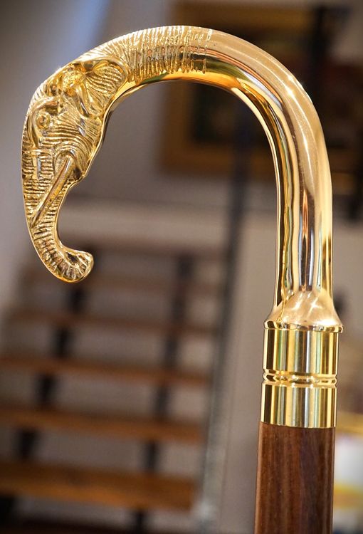 IMPOSANTER GEHSTOCK ELEFANT AUS MESSING SKULPTUR FIGUR | Kaufen auf Ricardo