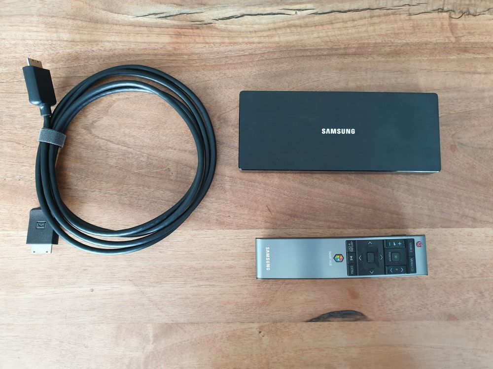 Samsung One Connect Box Mini + Fernbedienung (Gebraucht) in Mühlethurnen für CHF 40 – mit ...