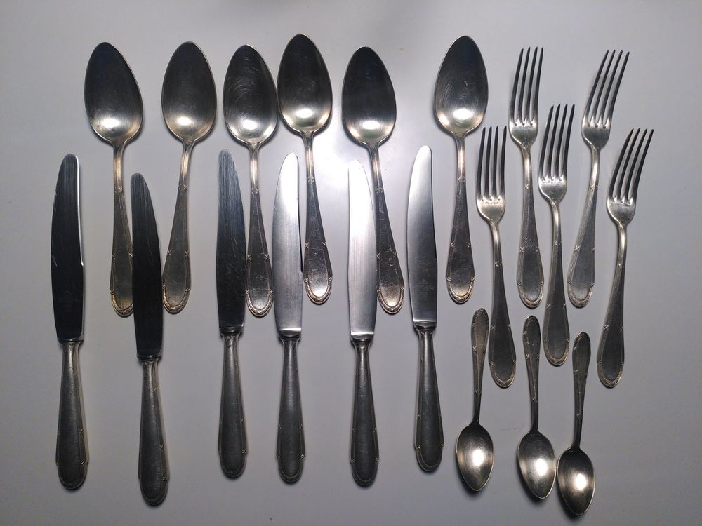 Ménagère WMF Nirosta 90 / (Gebraucht) in Vuiteboeuf für CHF 25 – mit ...