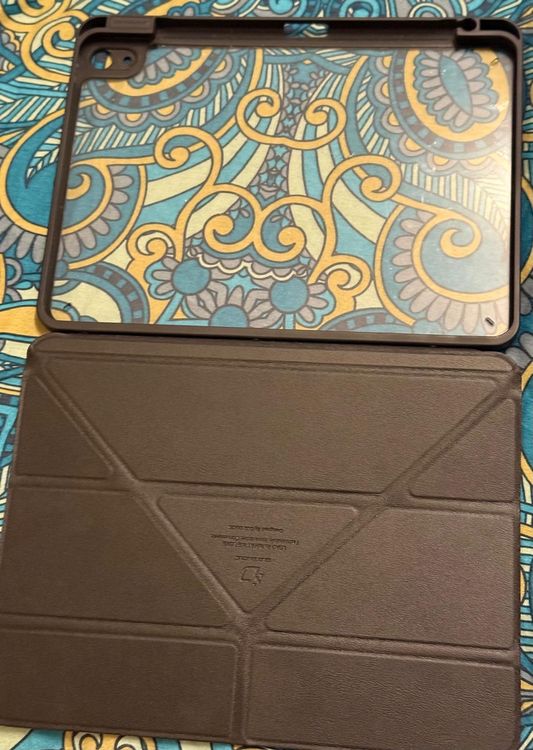 ipad air 11"2025 wifi & cellular mit magic keyboard (Gebraucht) in ...