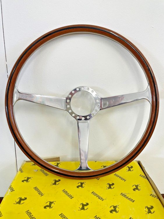 Ferrari 250 275 330 365 VOLANTE NARDI 420MM FINITURA LEGNO (Neu (gemäss ...
