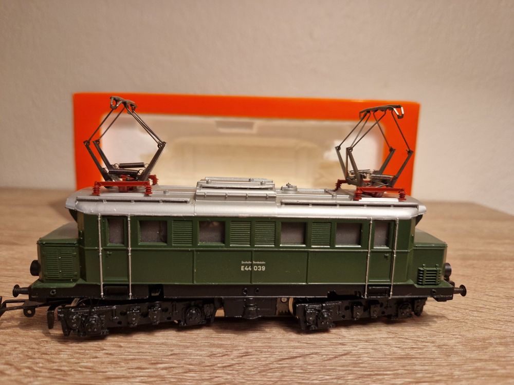 Primex Märklin 3008 E-Lok E44 039 DB H0 (2) (Defekt) in St-Aubin-Sauges ...
