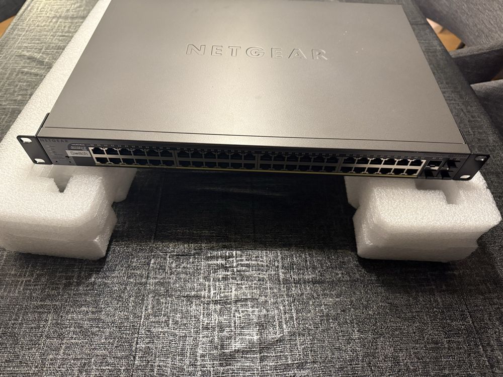 Netgear GS752TP 48-Port Gigabit Switch (Gebraucht) in Schönenwerd für ...