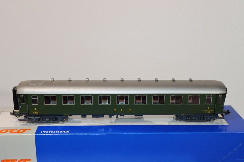 Roco BLS Wagen ( 649 ) (Gebraucht) in Kerzers für CHF 25 – mit ...
