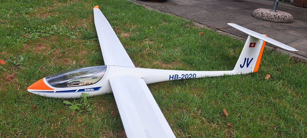 Segelflugzeug ASH 26 in GFK Bauweise (Gebraucht) in Weiningen TG für ...
