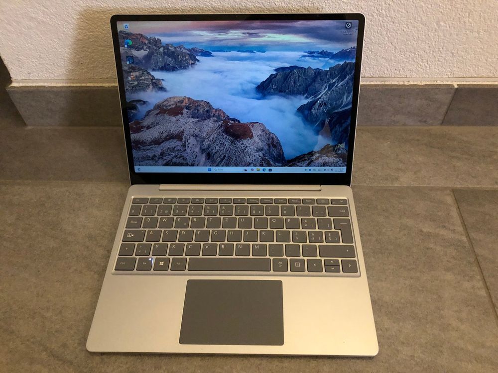 Surface Laptop Go, i5-1035G1, 1536x1024, Akku 98%, 256GB SSD (Gebraucht ...