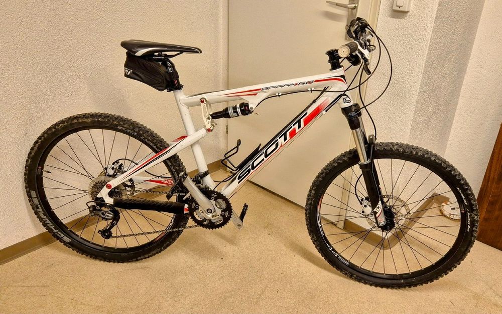 Scott Spark Full Suspension Mountainbike (Gebraucht) in Hombrechtikon ...