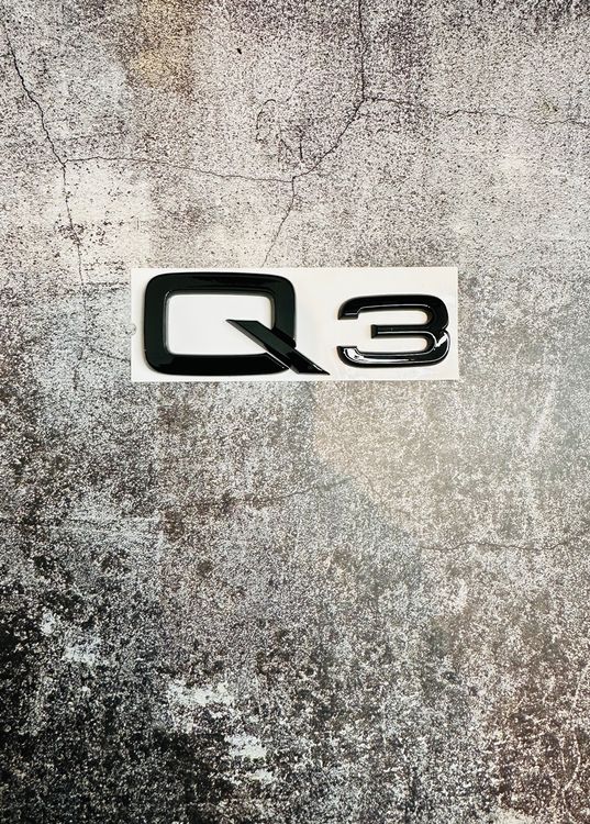 Audi Q3 Emblem Schriftzug Logo NEU in Schwarz glänzend (Neu und ...