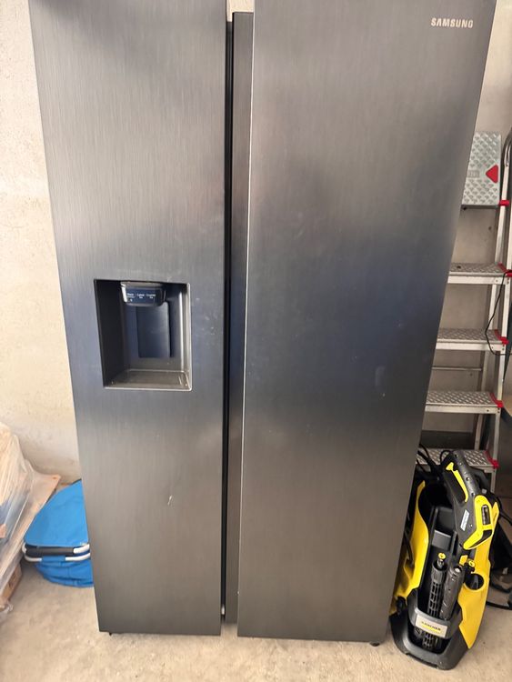 Samsung Fridge Freezer with ice and water dispenser (Gebraucht) in ...