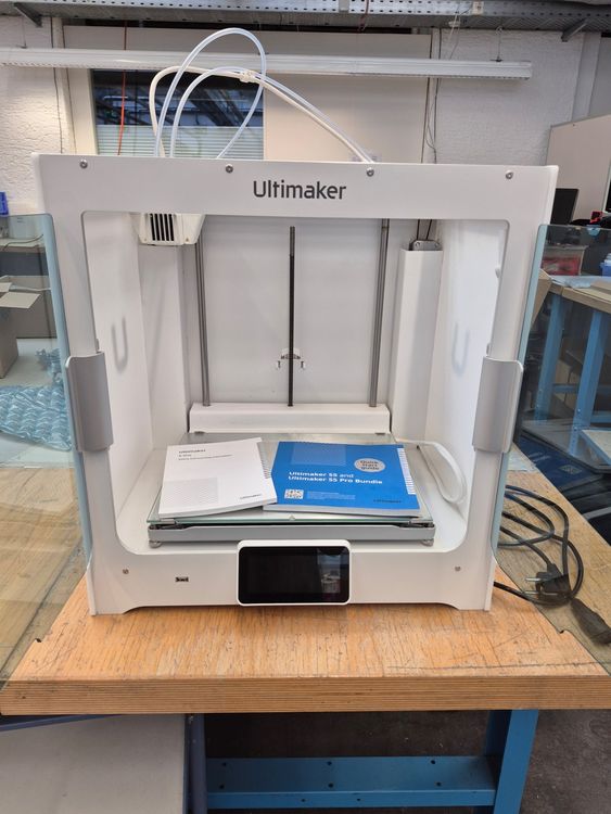 Ultimaker S5 3D‑Drucker mit Filament‑Set & Accessory Box (Gebraucht) in ...