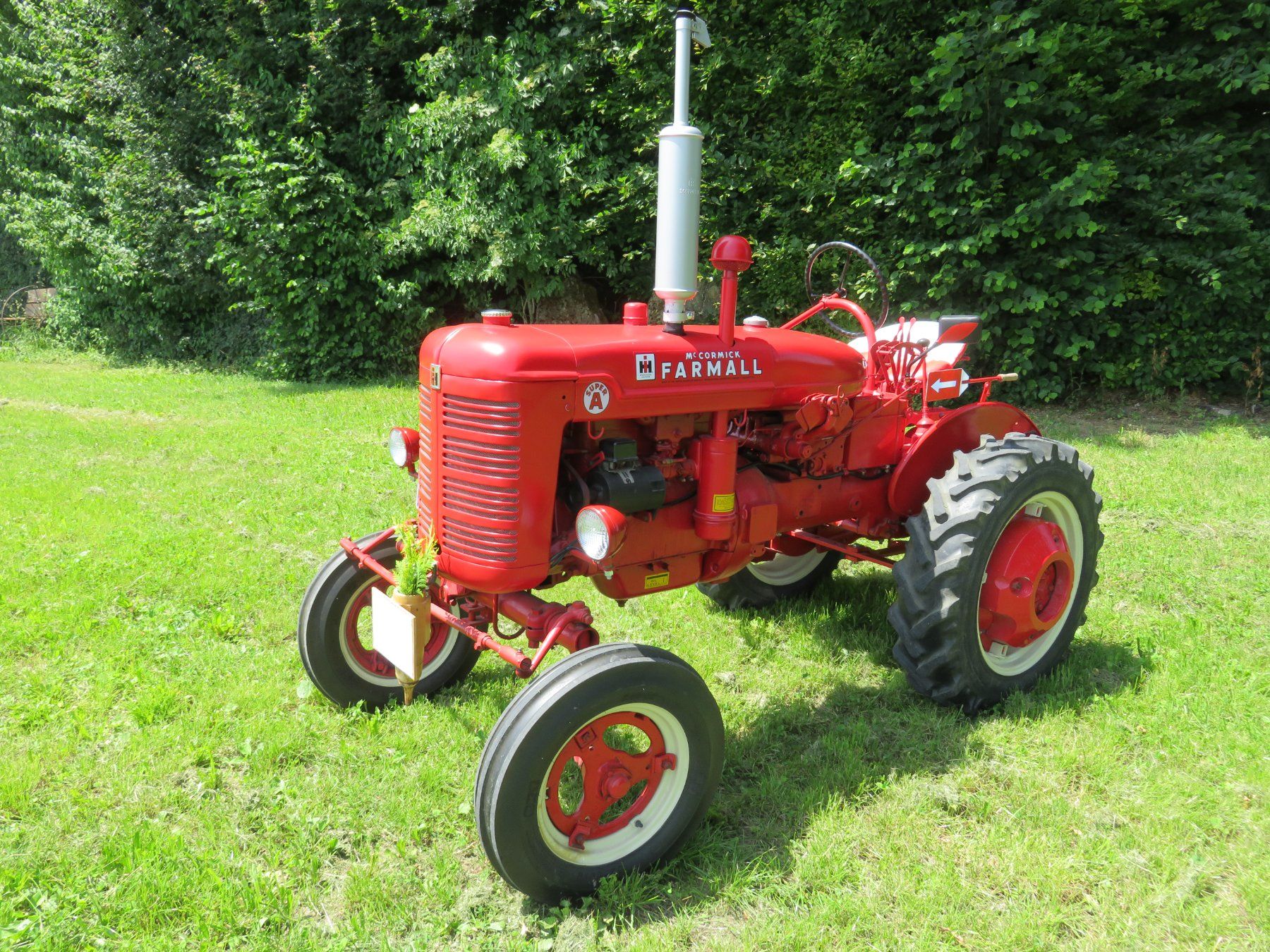 Traktor International Farmall Super A (Gebraucht) in Hörhausen für CHF ...