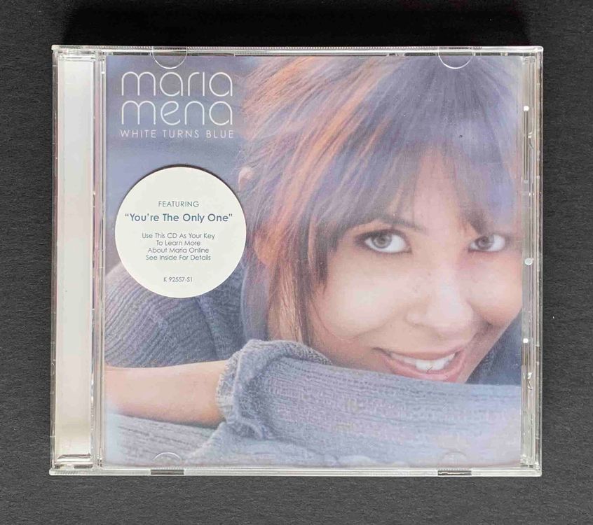 White Turns Blue Maria Mena (Gebraucht) in Goldau für CHF 2 – mit ...