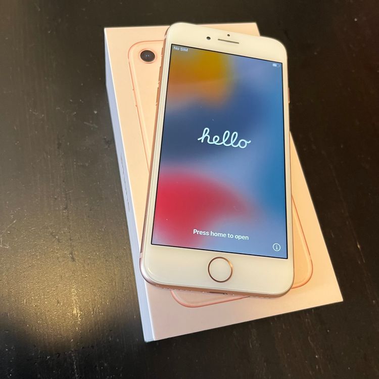 Apple iPhone 8, Gold, 64GB - Model A1905 (Gebraucht) in Lausanne für ...