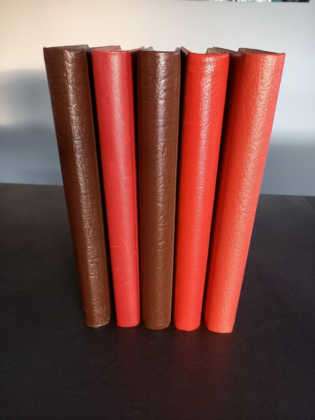 Collection de timbres du monde dans 5 albums + catalogues (D'occasion ...