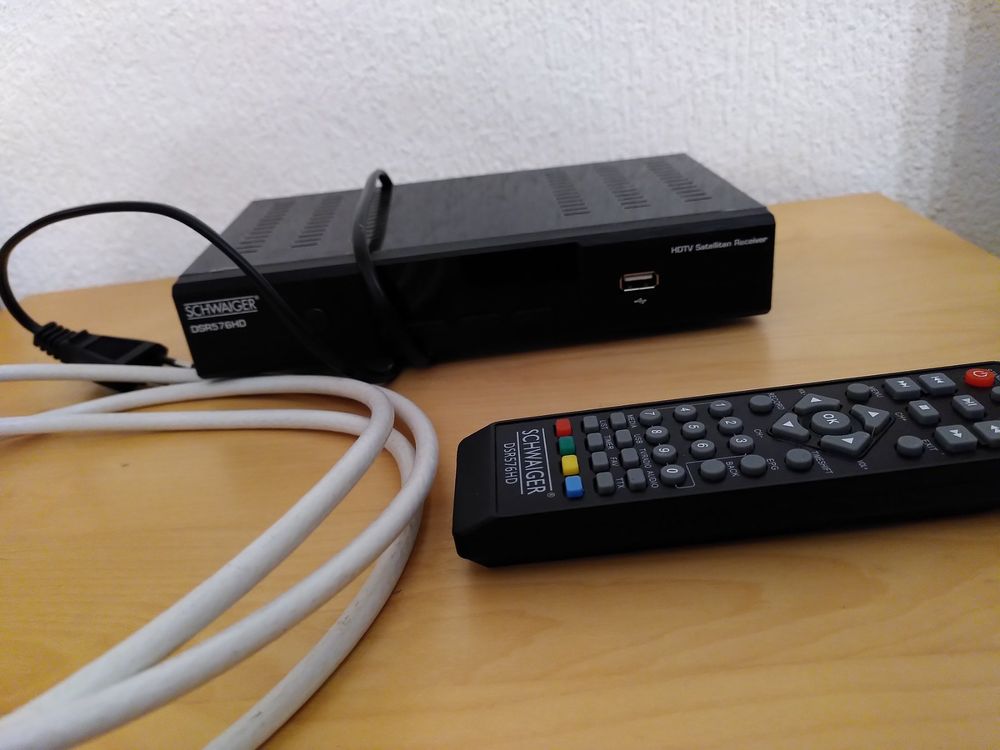 FULL HD Satellitenreceiver (Schwaiger DSR576HD) (Gebraucht) in Zürich ...