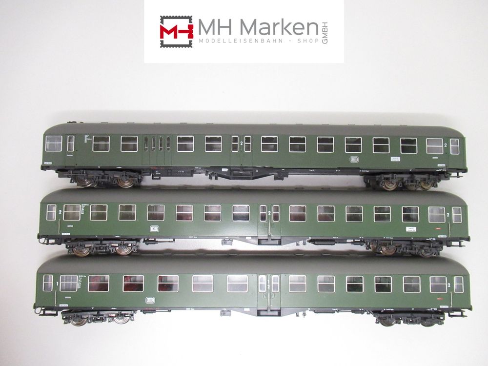 Roco 2x 44680 + 44681 2. Kl +1./2.Kl Personenwagen DB DC H0 | Kaufen ...