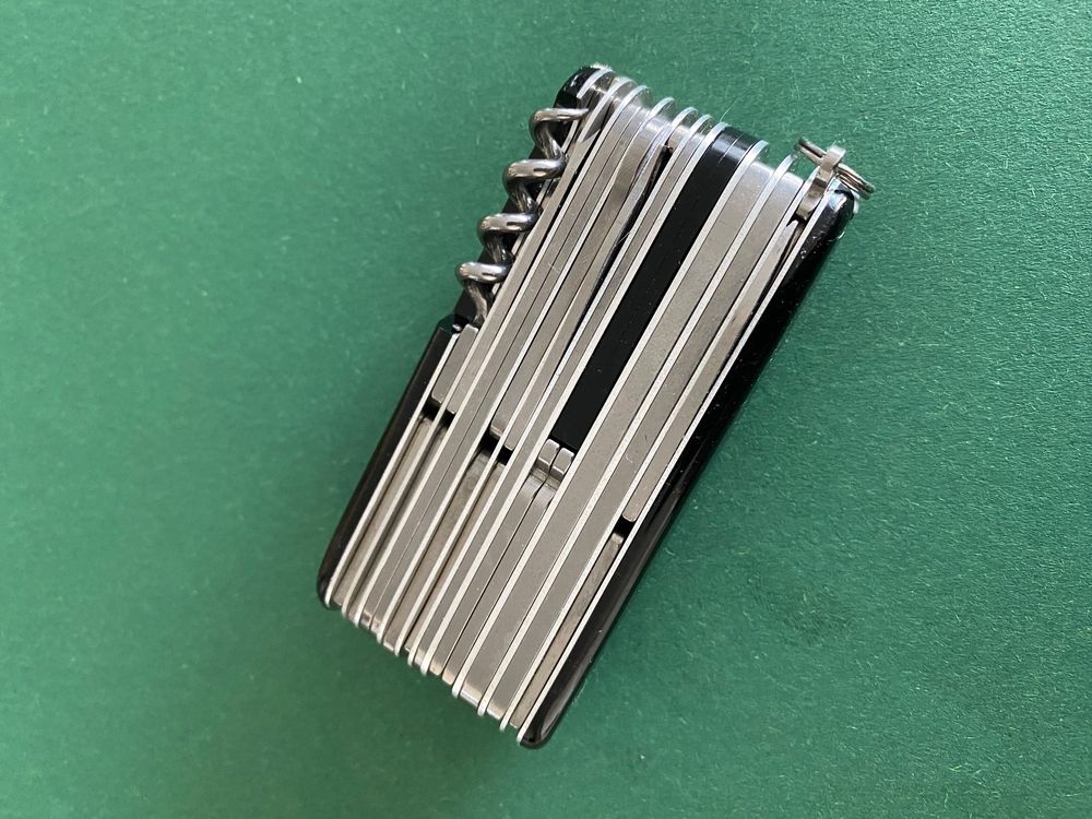 Victorinox Swiss Champ XL Black | Kaufen auf Ricardo